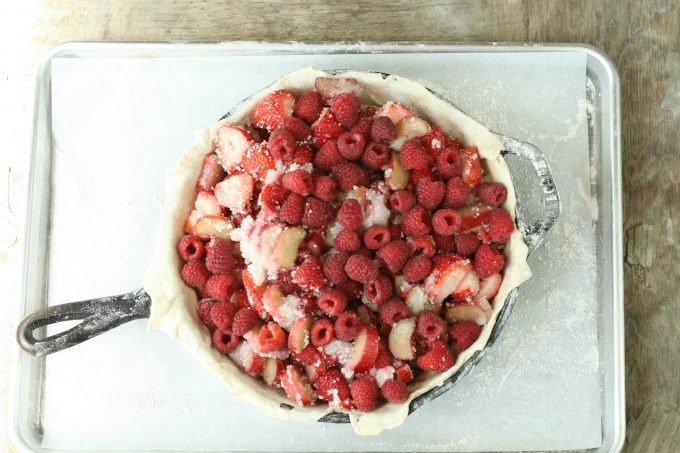 Easy Strawberry Raspberry Rhubarb Pie | A Farmgirl's Kitchen