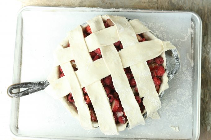 Easy Strawberry Raspberry Rhubarb Pie | A Farmgirl's Kitchen