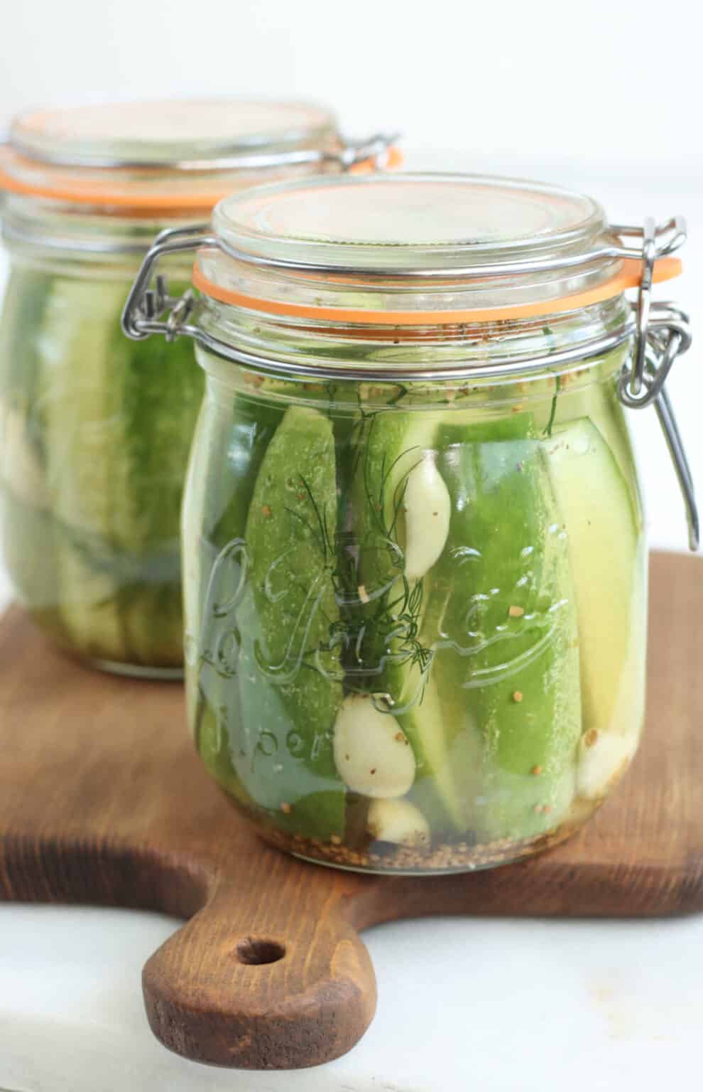 Quick and Easy Refrigerator Dill Pickles | A Farmgirl's Kitchen